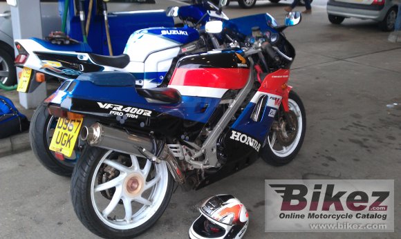 Honda VFR 400 NC24 gallery